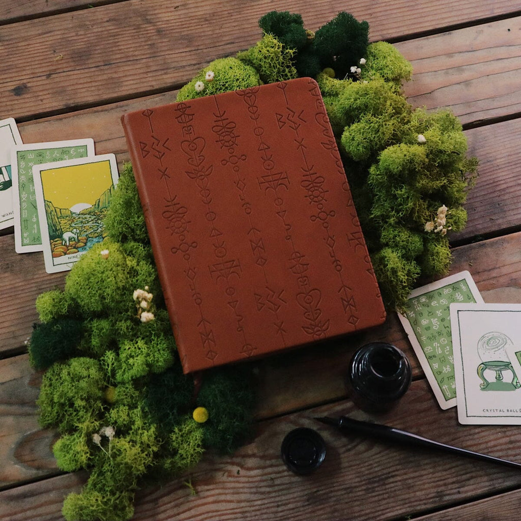 Green Glyphs Divination Diary | Unique Tarot, Runes, Oracle and Lenormand for Beginners – Prisma ...